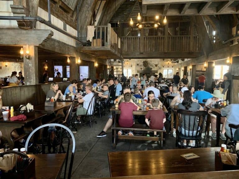 Guide to Hogsmeade vs. Diagon Alley at Universal Orlando | ParkVeteran