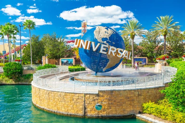 What Is the Platinum Annual Pass for Universal Studios? | ParkVeteran