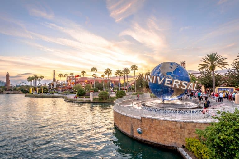 What Is the Platinum Annual Pass for Universal Studios? | ParkVeteran