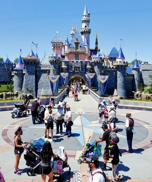 A First Timer’s Guide to Disneyland | ParkVeteran