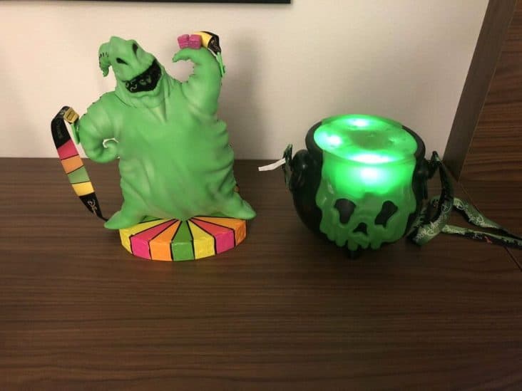 Where To Get Alien Popcorn Bucket in Disney World | ParkVeteran